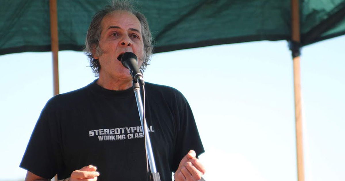 Eric-Simonet-slider-programmation-2021—2022 | Théâtre Sous le Caillou